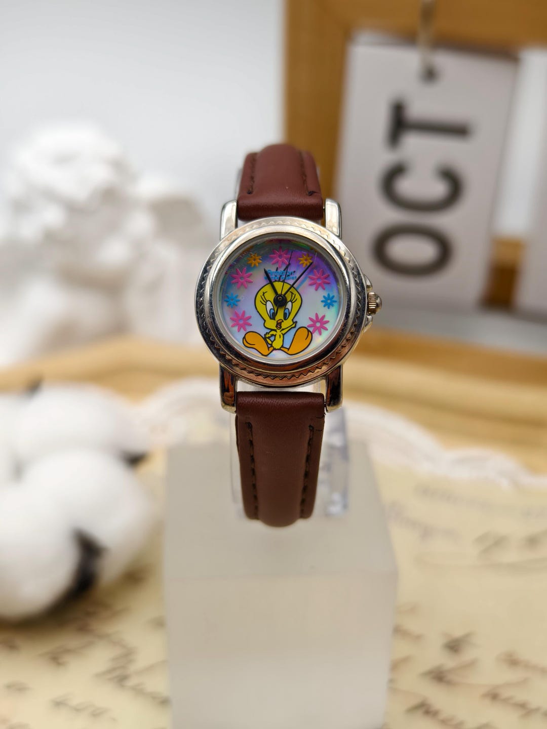 Vintage 1990s Tweety Bird Ladies Quartz Watch Holographic Dial Brown ...