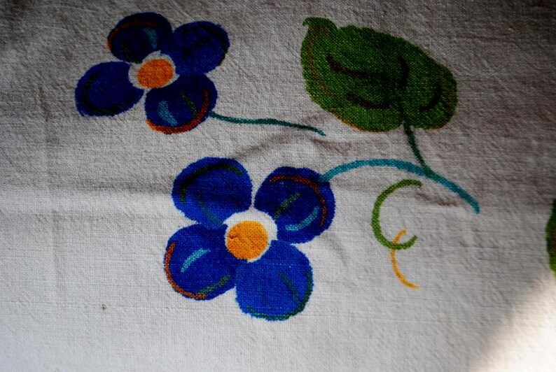 1960 Bark Cloth Tablecloth ( 51,0