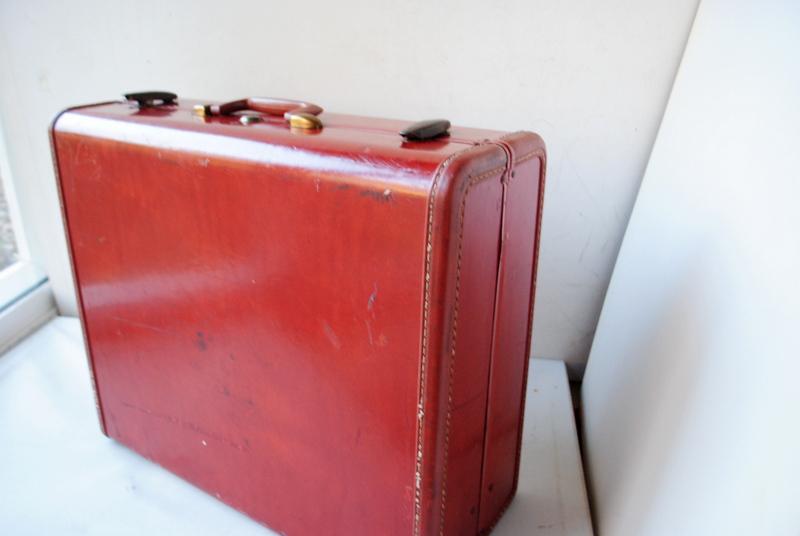 1940 Vintage, Light Chestnut Brown, Hard Shell/metal , Luxury ,awesome ...