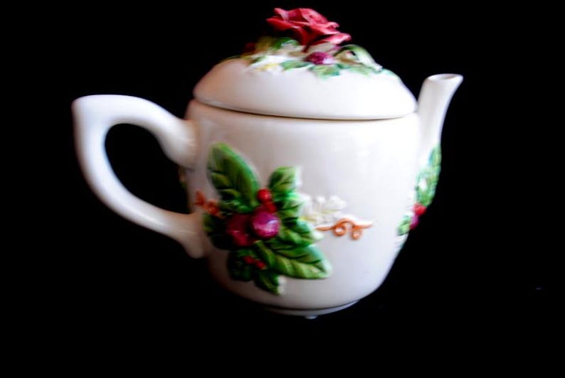 1990 Vintage , White Ceramic, Beautiful Tea Pot , Burgundy Raised Roses ...