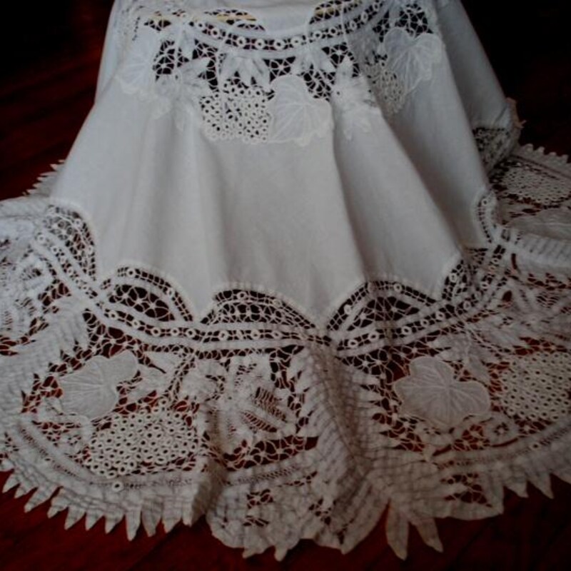 Victorian Tablecloth - Etsy