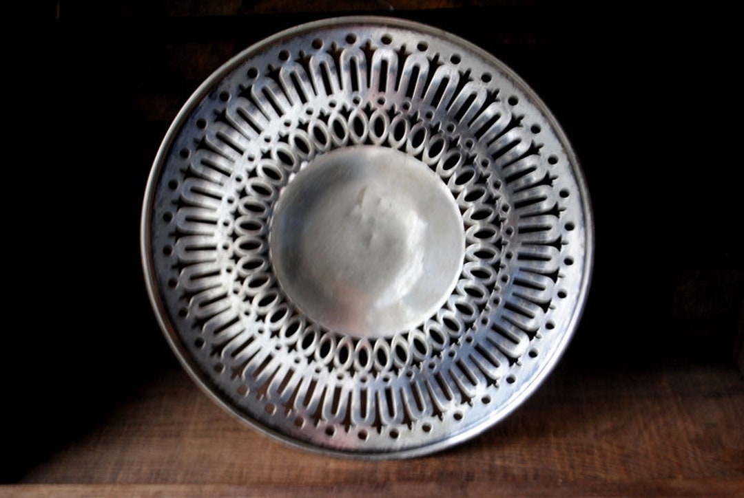 1950 Vintage Silverplate, Attractive Fruit Plate With Small Pedestal ...