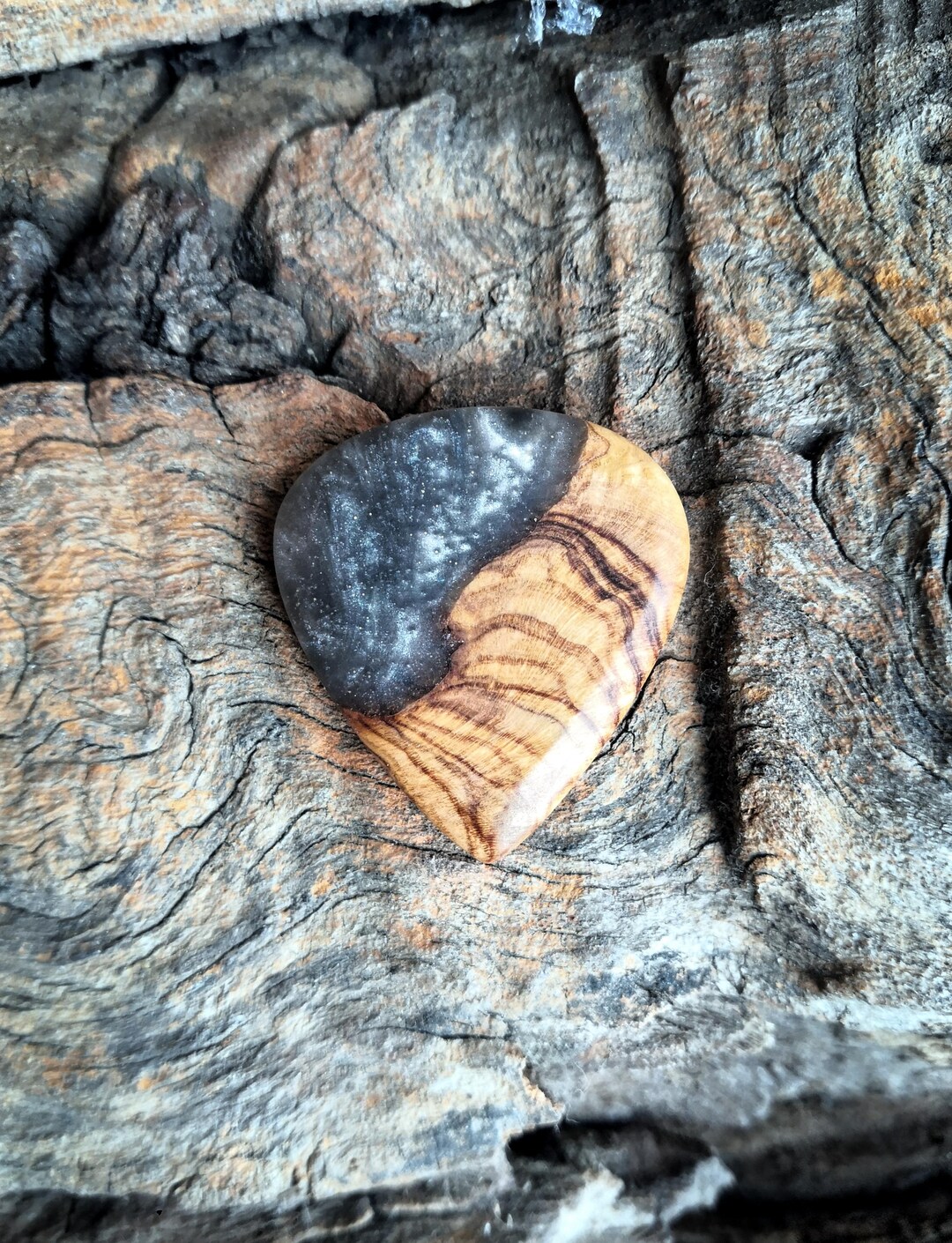 Olivewood, Rosewood Guitar Pick, Wood Guitar Picks, Handmade Guitar ...