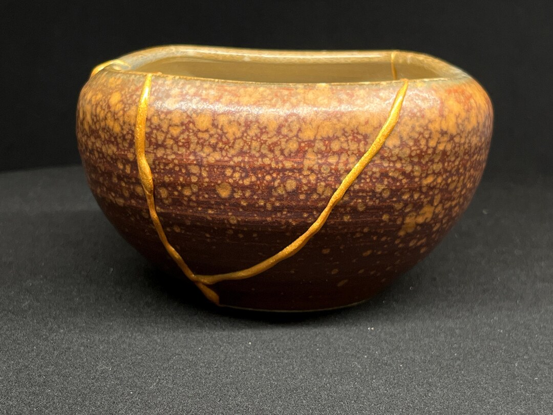 Kintsugi Taiwanese Pot/bowl- 6 Breaks - Golden Repair - Gift - Kintsugi ...