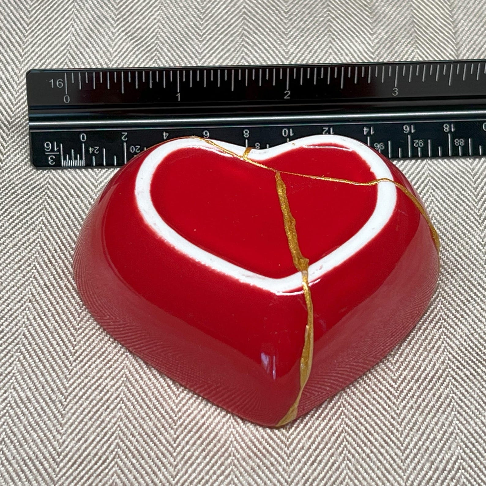 Kintsugi Red Heart Dish - Golden Repair - Gift - Kintsugi Pottery ...
