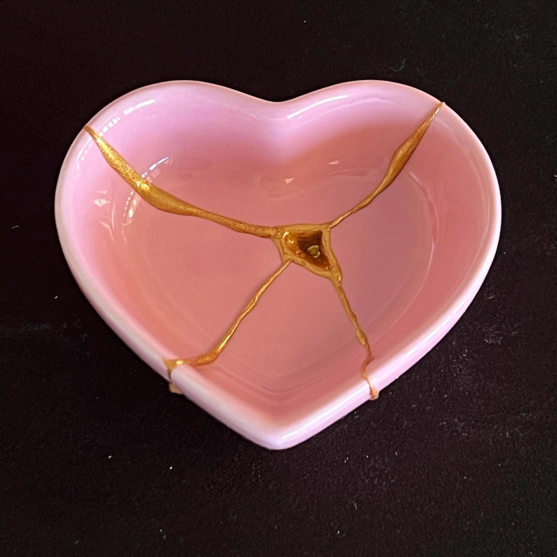 Kintsugi Pink Heart Dish - Golden Repair - Gift - Kintsugi Pottery ...