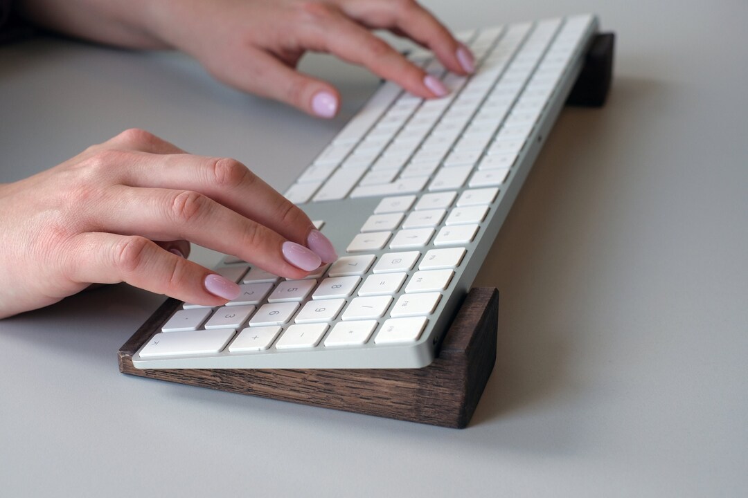 Wooden Apple Keyboard Stand / Angler - Etsy