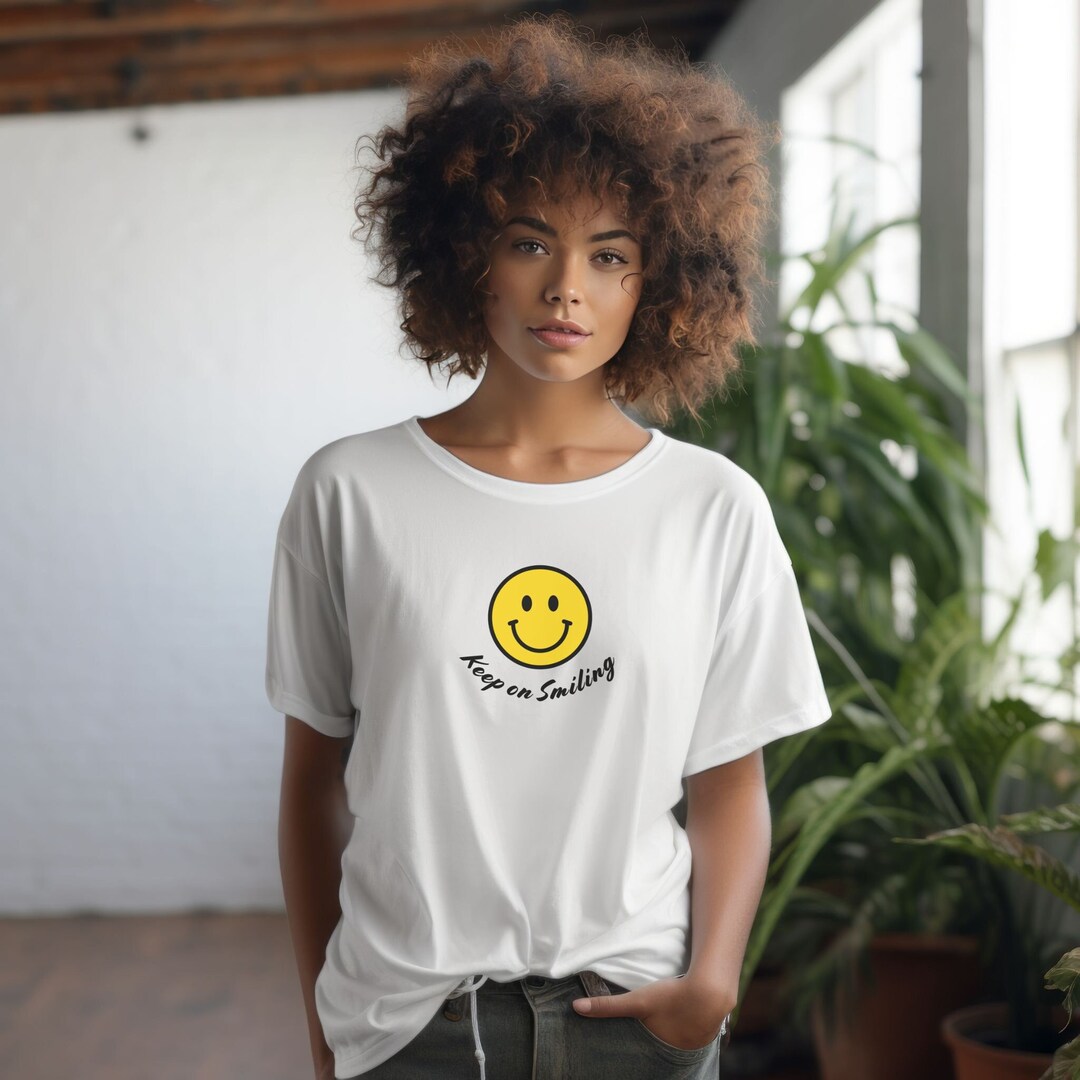 Keep on Smiling White, Smiling Face , Smile Tee, Emote Shirt, Unisex T ...