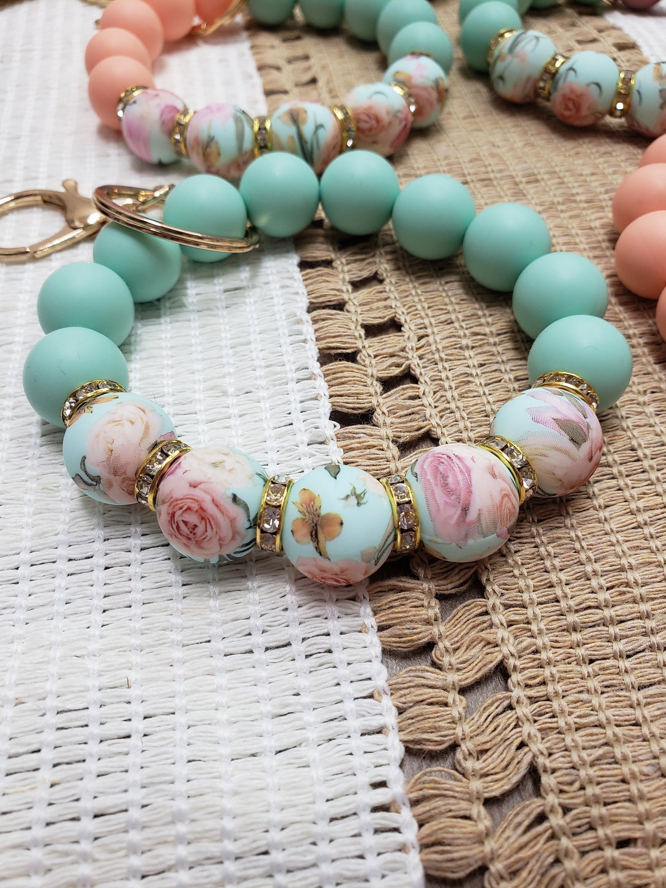 Floral Wristlet Keychain Silicone Key Chain Wristlet Beaded Flower Boho ...