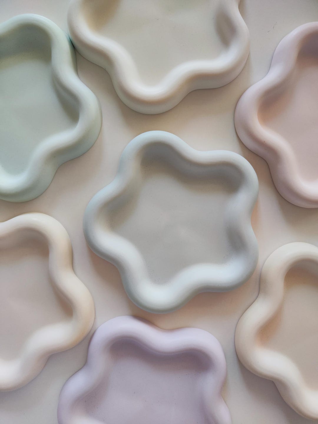 Handmade Jewellery Tray, Pastel Flower Trinket Tray Made of Plaster ...