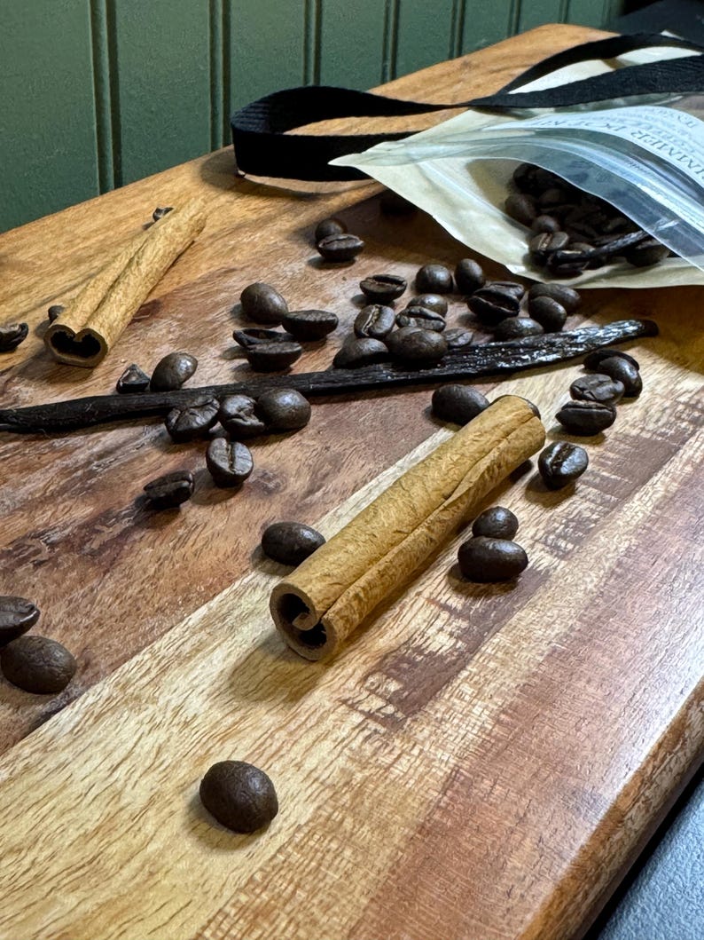 Coffee Shop Simmer Pot Kit – Coffee Beans, Cinnamon Sticks & Vanilla ...