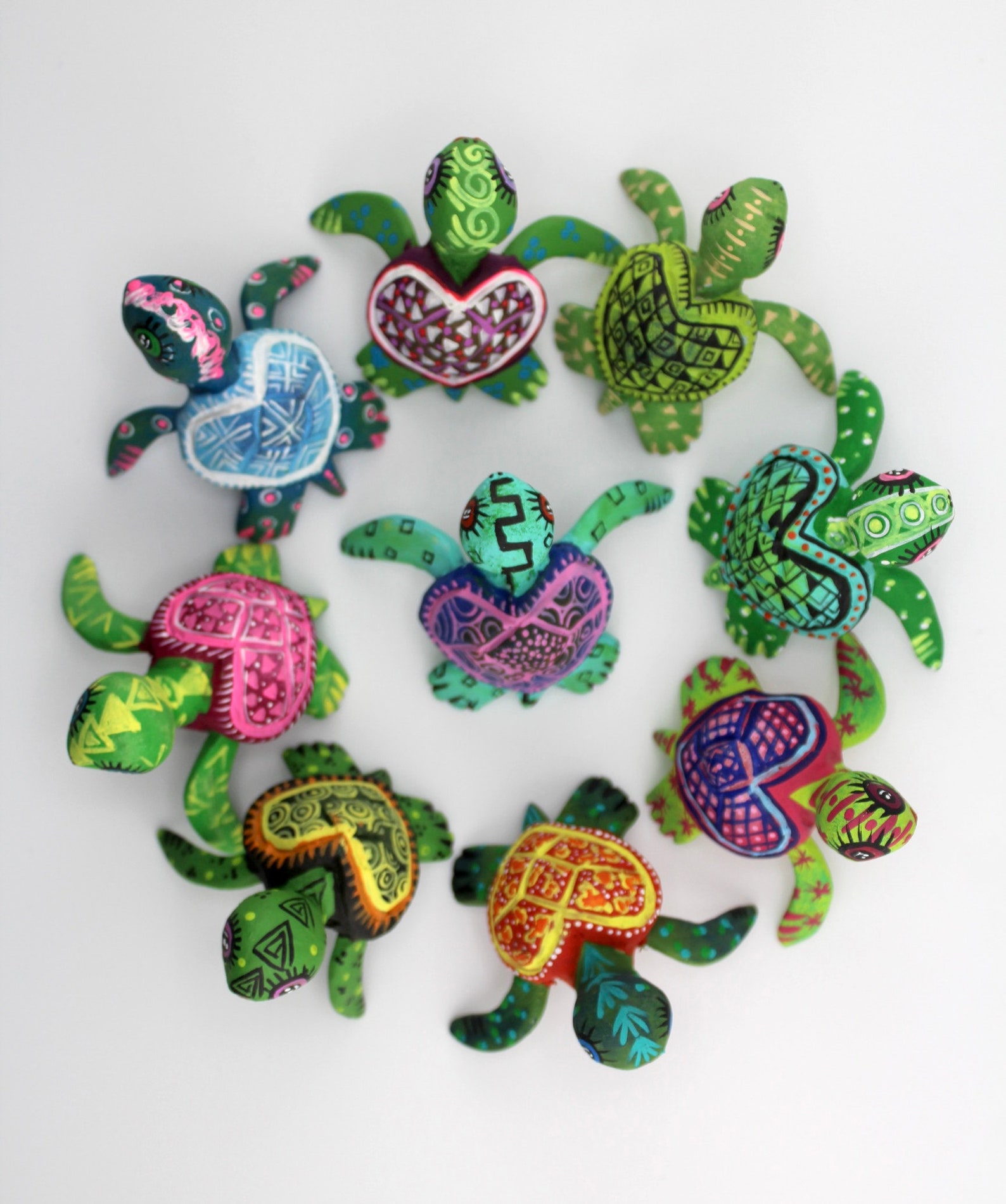 Set of 3 Mini Turtle Alebrijes, Handmade Multicolor Spirit Guides ...