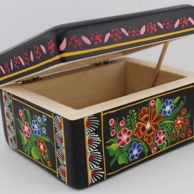 Traditional Jewelry Box - Etsy