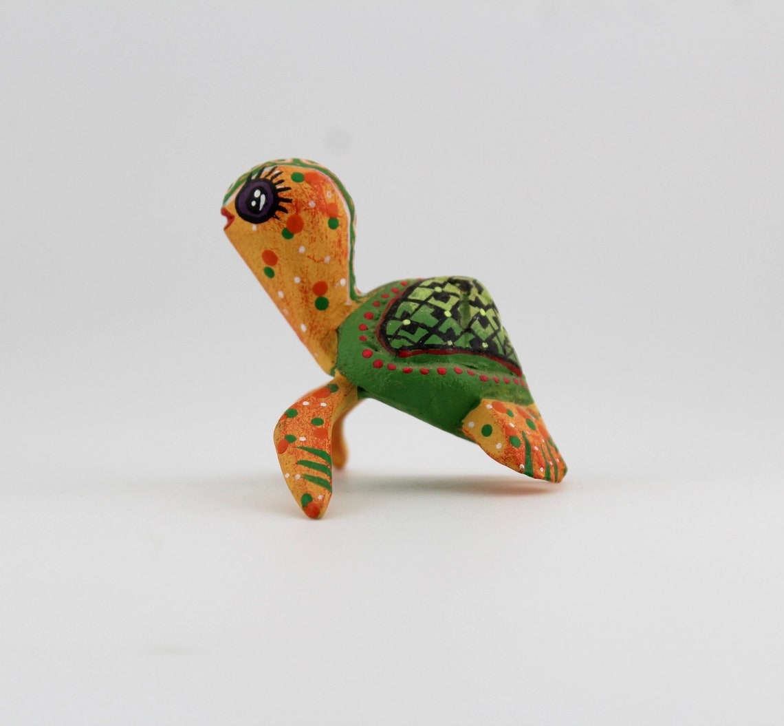 Set of 3 Mini Turtle Alebrijes, Handmade Multicolor Spirit Guides ...