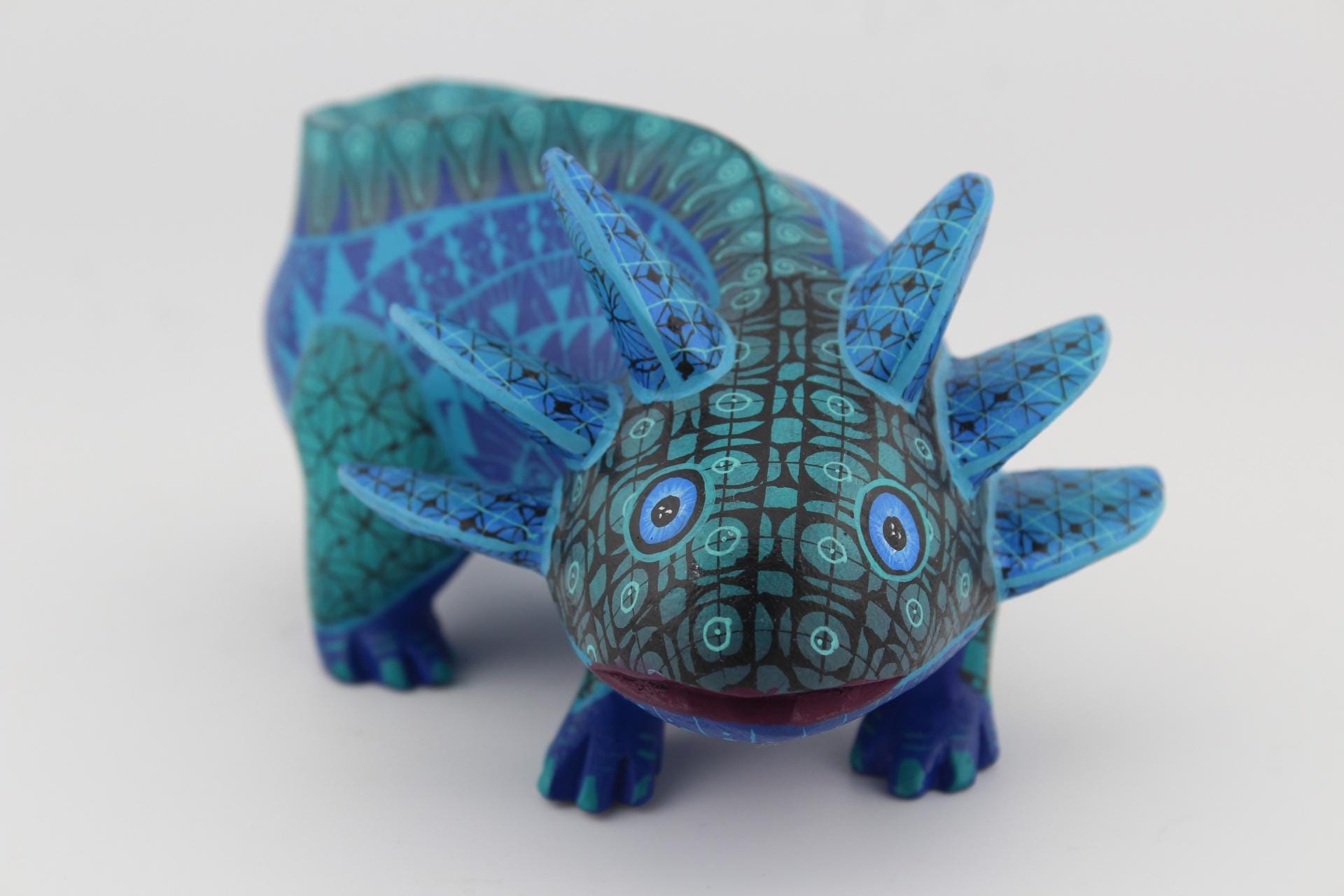 Young Axolotl Alebrije, Wooden Carving Figures, Traditional Mexican ...