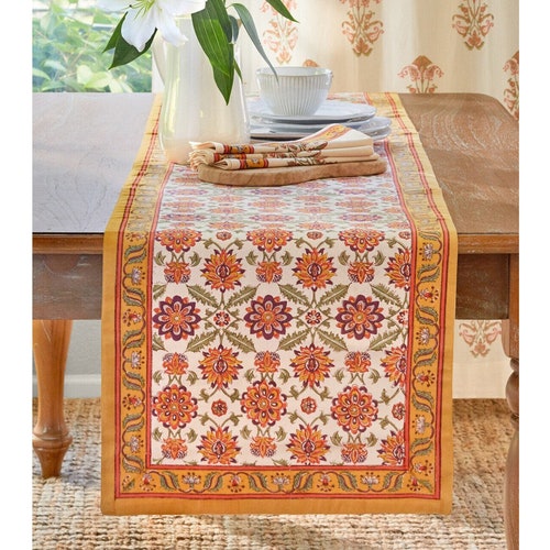 Linens Home & Living Table Linens Table Runner Batik Bronze etna.com.pe