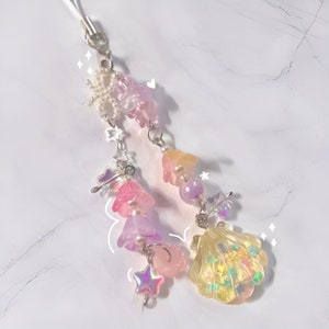 Cute Lily of the Valley Keychain - Seashell Keychain, Y2K Keychain ...