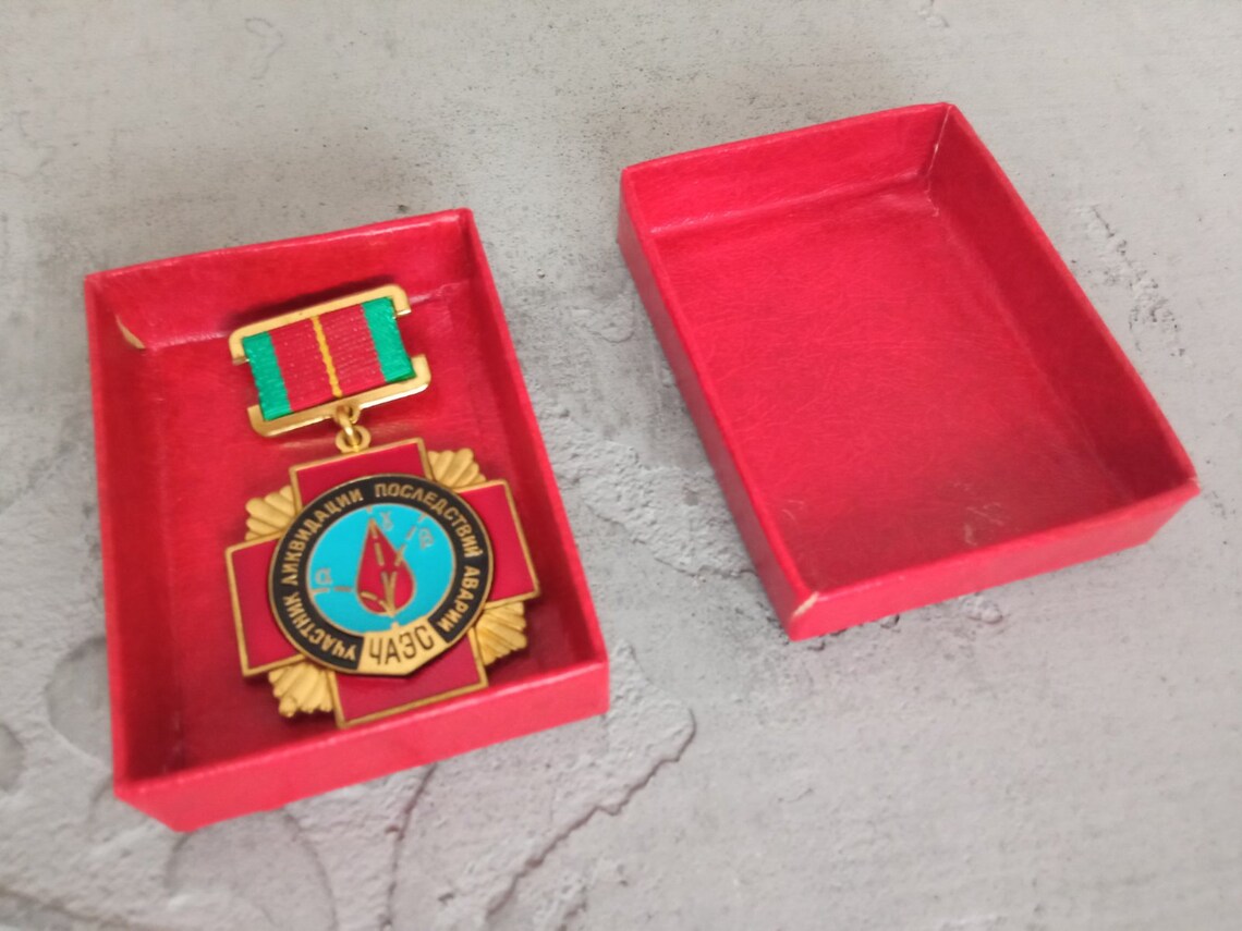 Chernobyl Cross Original Medal USSR Metal Badge Awards Chernobyl ...