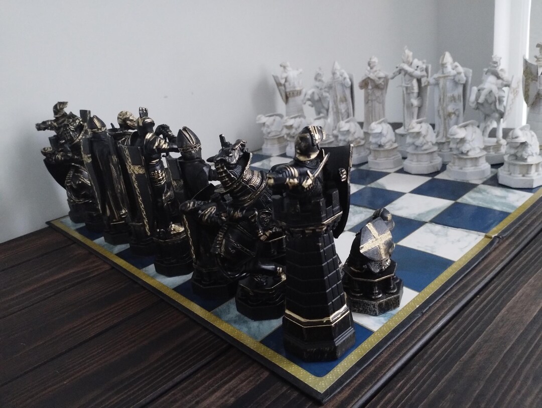 Harry Potter Chess Set: 32-piece Wizarding World Collection - Etsy