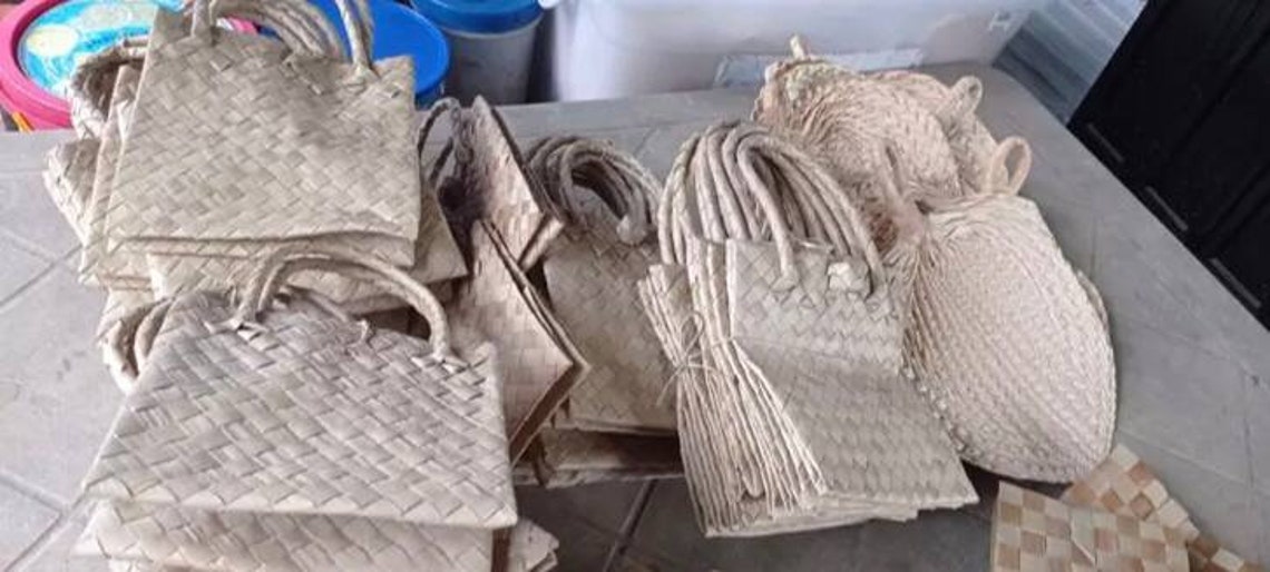 Eco Friendly Banig Bags, Palm Leaf Bags, Sustainable Favor Bags, Buri ...