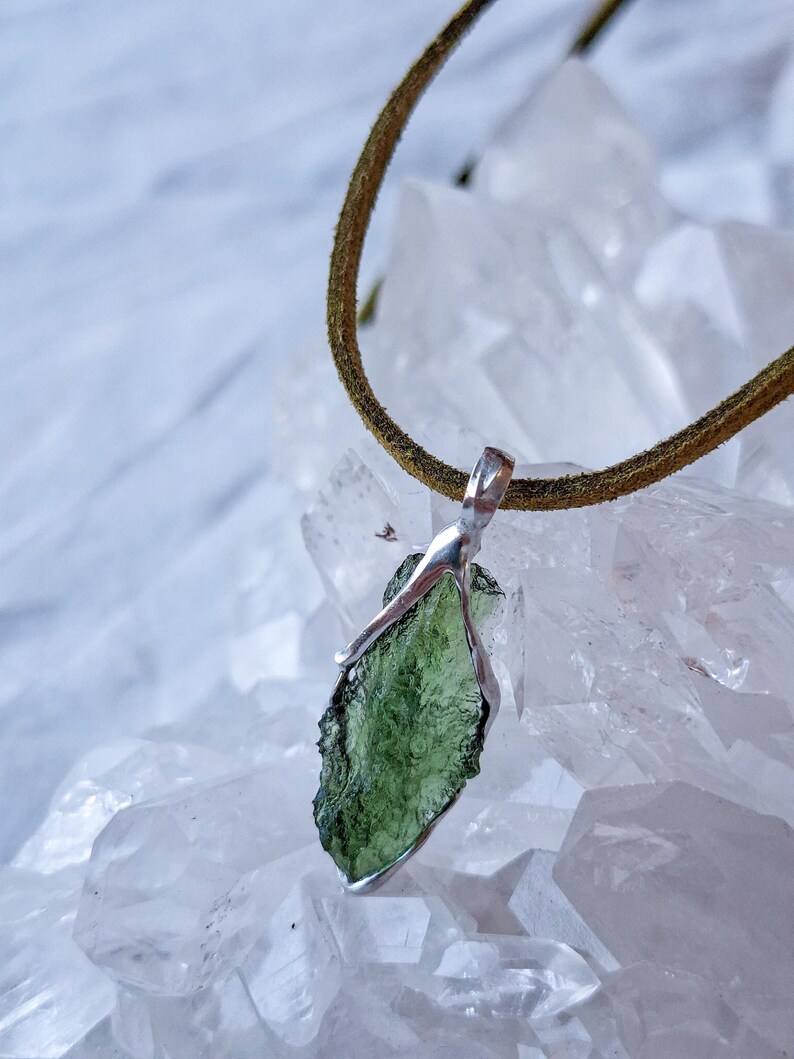 Genuine Moldavite Pendant: Green Meteorite Talisman (1,3 G) - Etsy UK