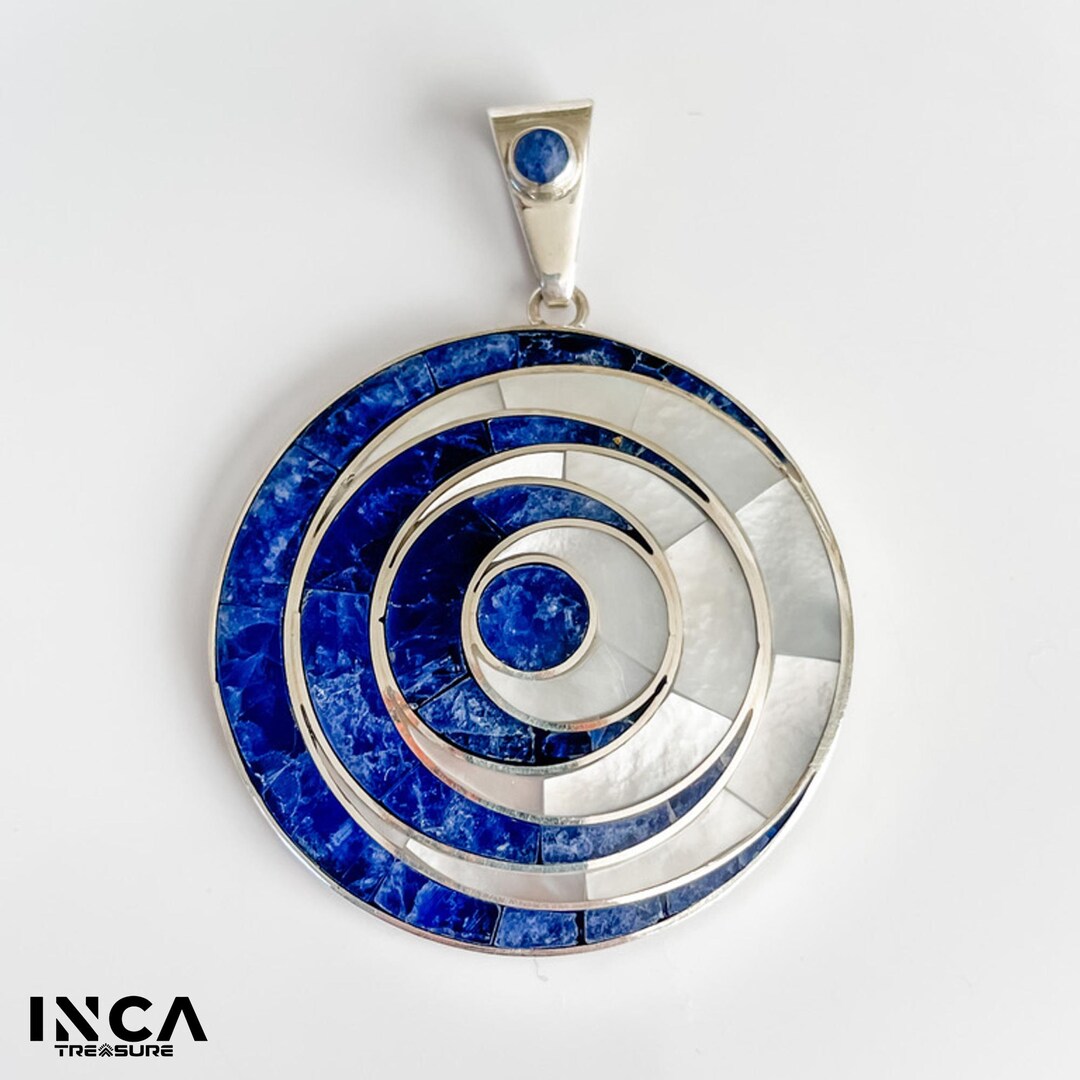 Mother-of-pearl Avocado Pencil Pendant 950. Peruvian Jewel, Inca ...