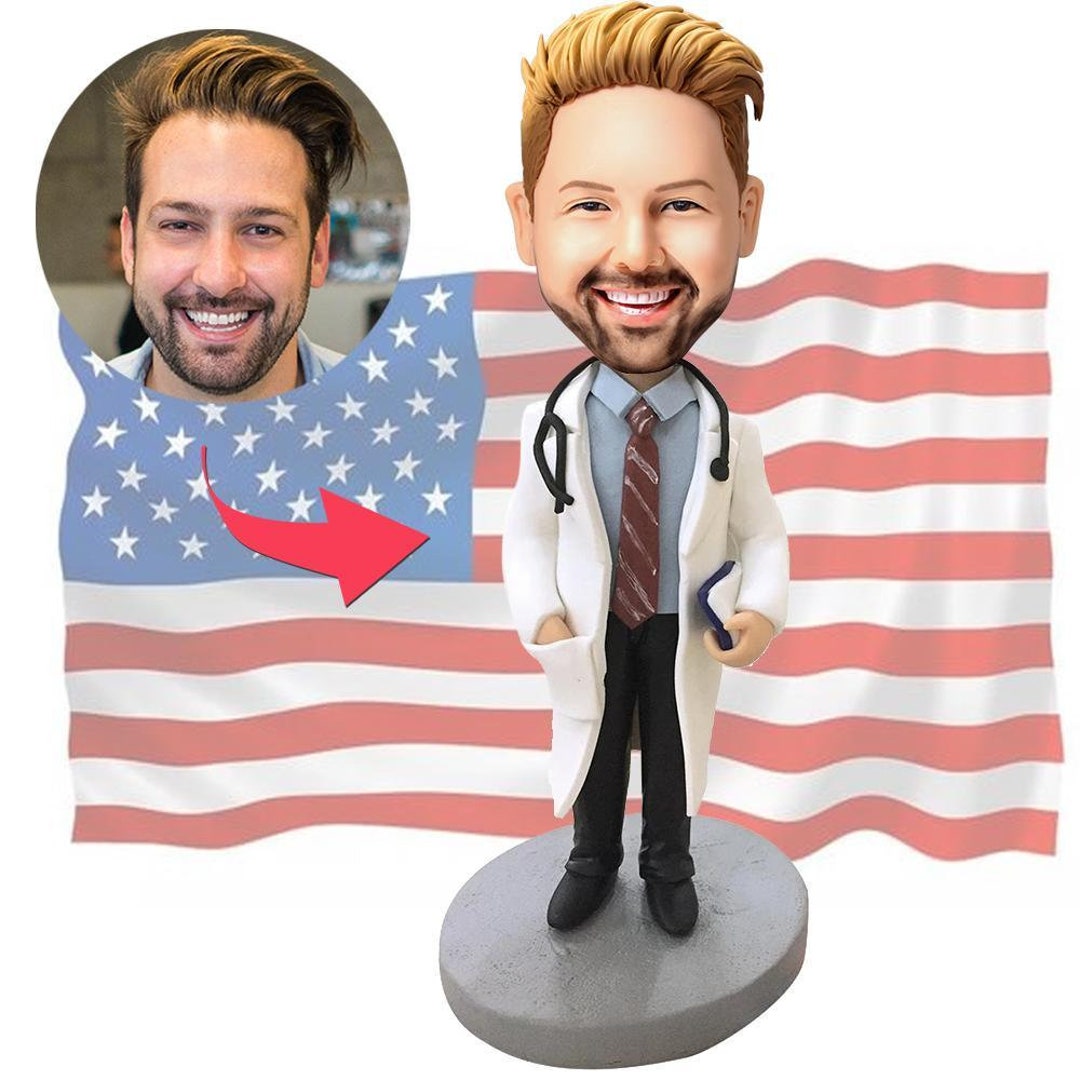 CUSTOM DOCTOR BOBBLEHEAD Personalized Male Doctor Statue, Medical ...