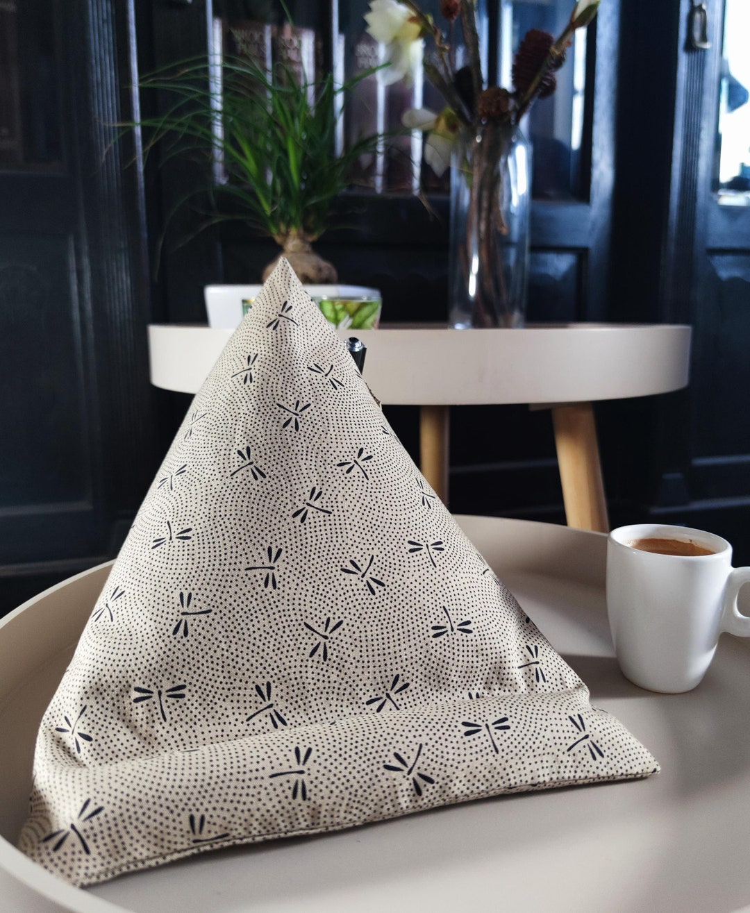 Lesekissen & Tablet-Sitzsack: Dekorativ, praktisch und ...