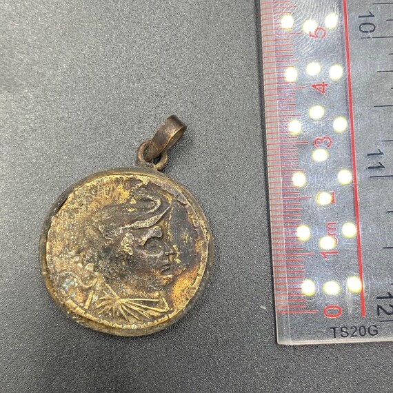 Very rare ancient Roman king face bronze coin pendant - Gem