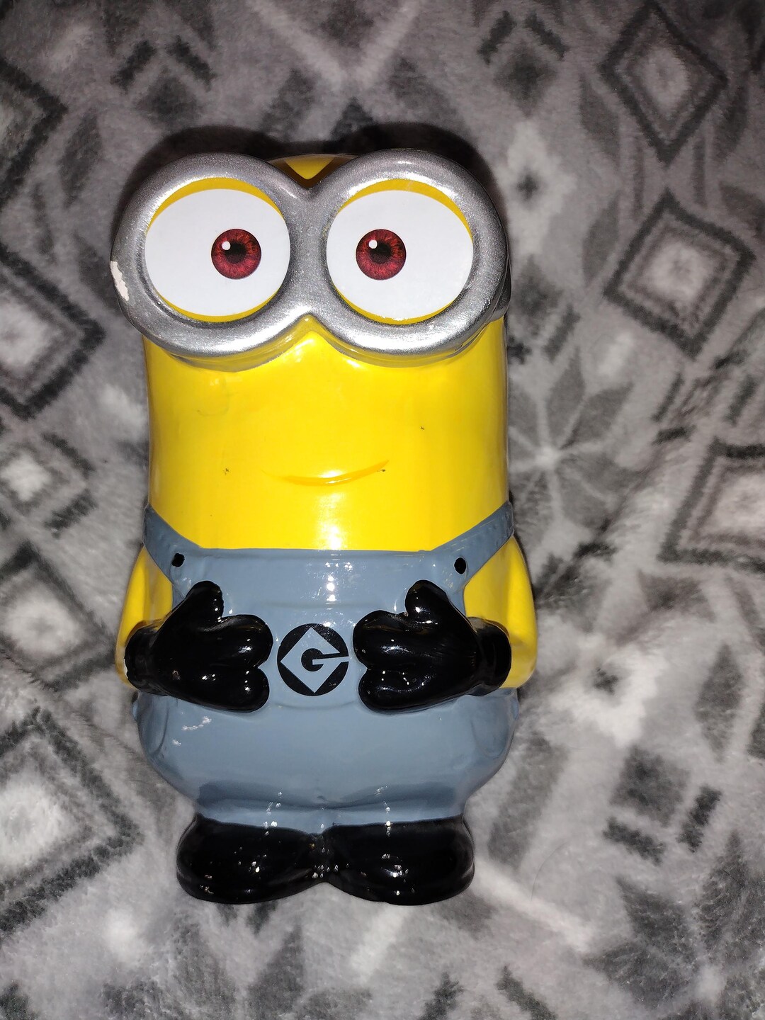 Universal Studios Despicable Me Minion Dave 8.5 Ceramic Coin Piggy Bank ...