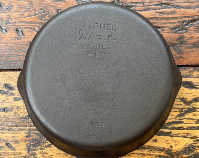 Wagner Ware No. 8 Sidney -O- Stylized Logo Cast Iron Skillet, C. 1925 ...