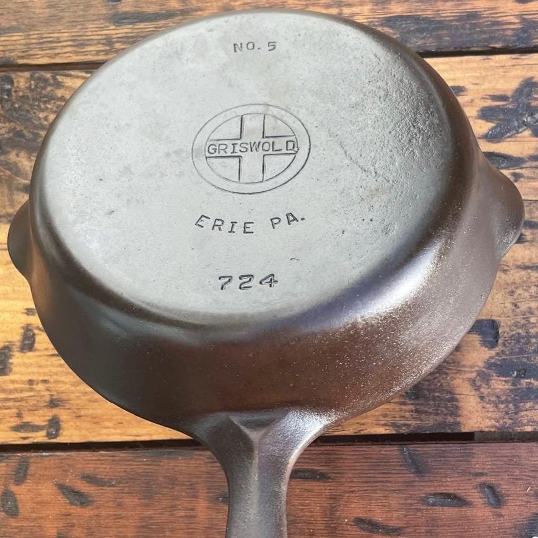 Griswold #5 Small Block Logo Cast Iron Skillet With Late Handle, 724 ...