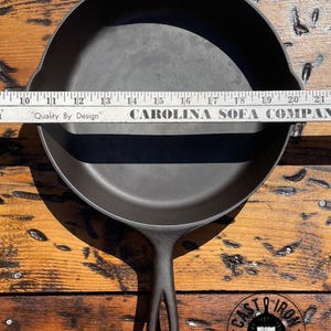 RARE! Griswold #7 Slant Erie Cast Iron Skillet With Heat Ring, 701. One ...