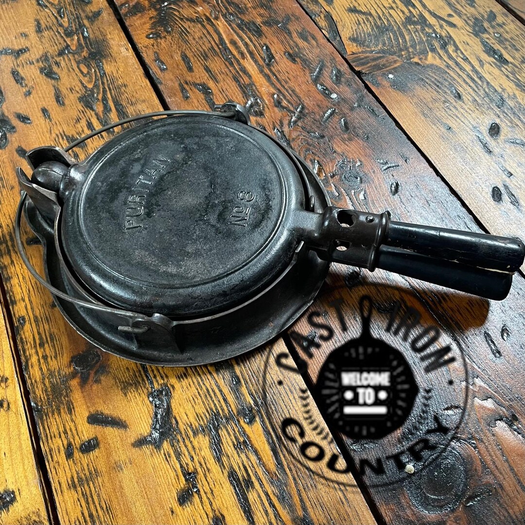 Griswold Puritan #8 Bailed Cast Iron Waffle Iron, 1518 Low Base, 1517 ...