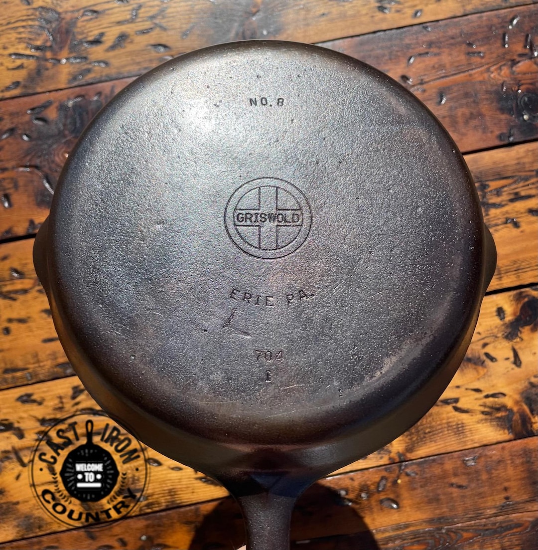 Griswold #8 Small Block Logo Cast Iron Skillet, Sits Flat, P/n 704 I ...