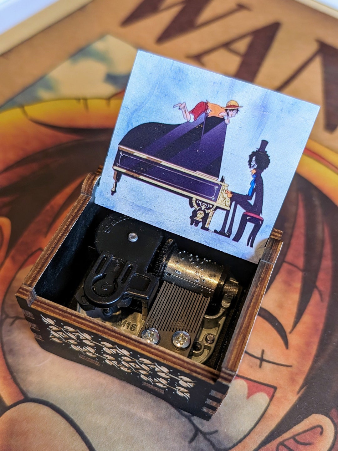 One Piece Anime Luffy's Straw Hats Vintage Wooden Wind-up Music Box ...
