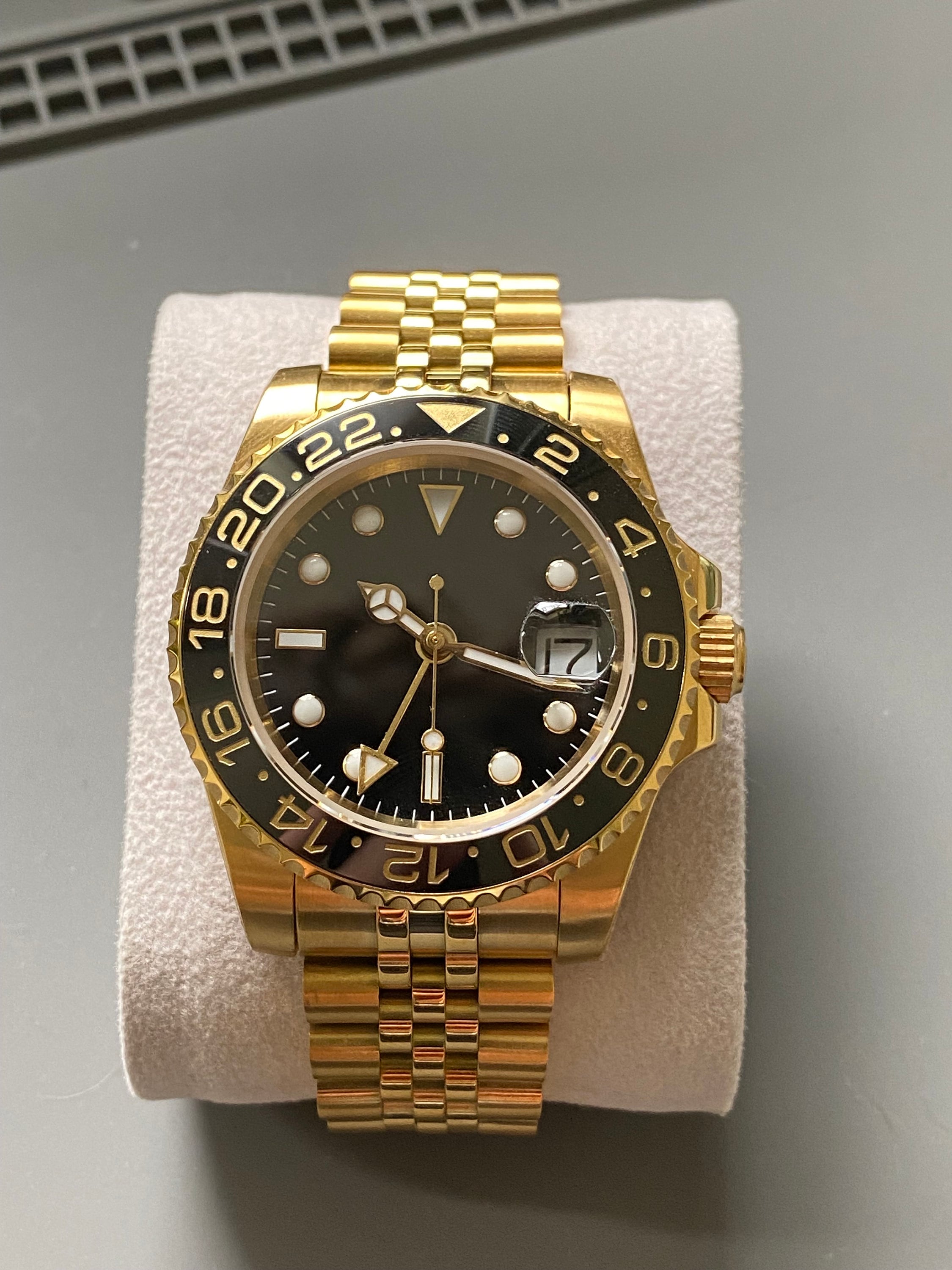 Gold GMT Automatic Divemaster Watch: Sapphire Crystal, Ceramic Bezel ...