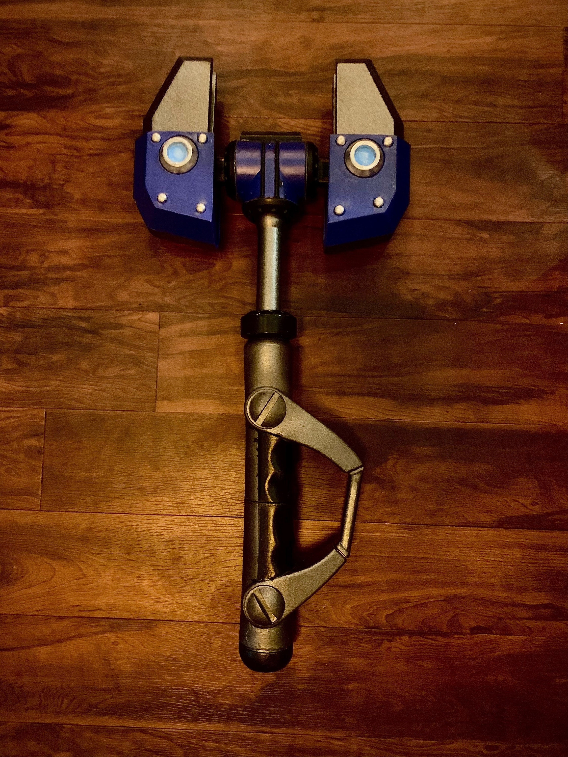 Omniwrench From Ratchet and Clank: Rift Apart - Etsy