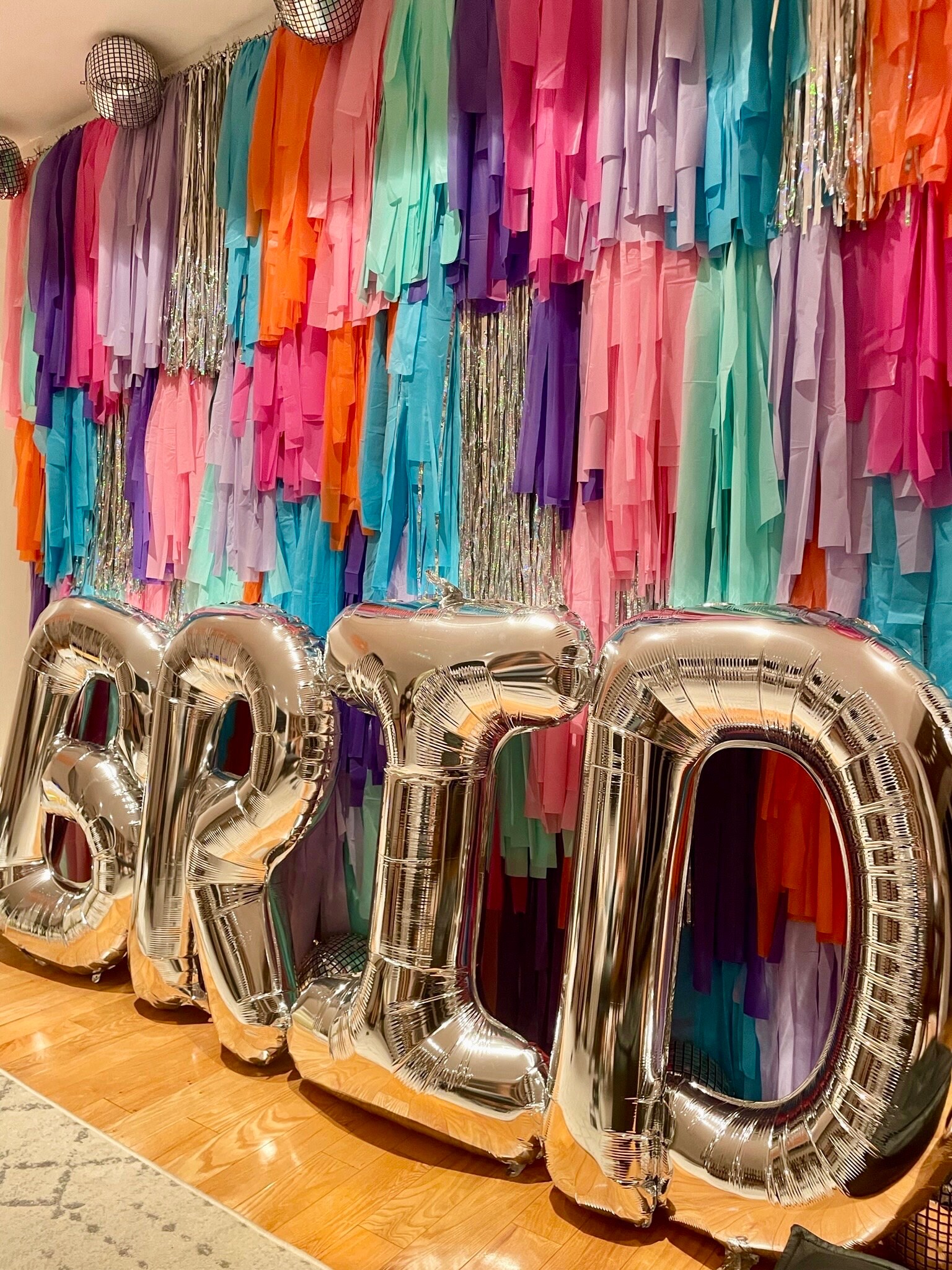 DAISY DISCO Fringe Backdrop for Bachelorette/birthday Party/special ...