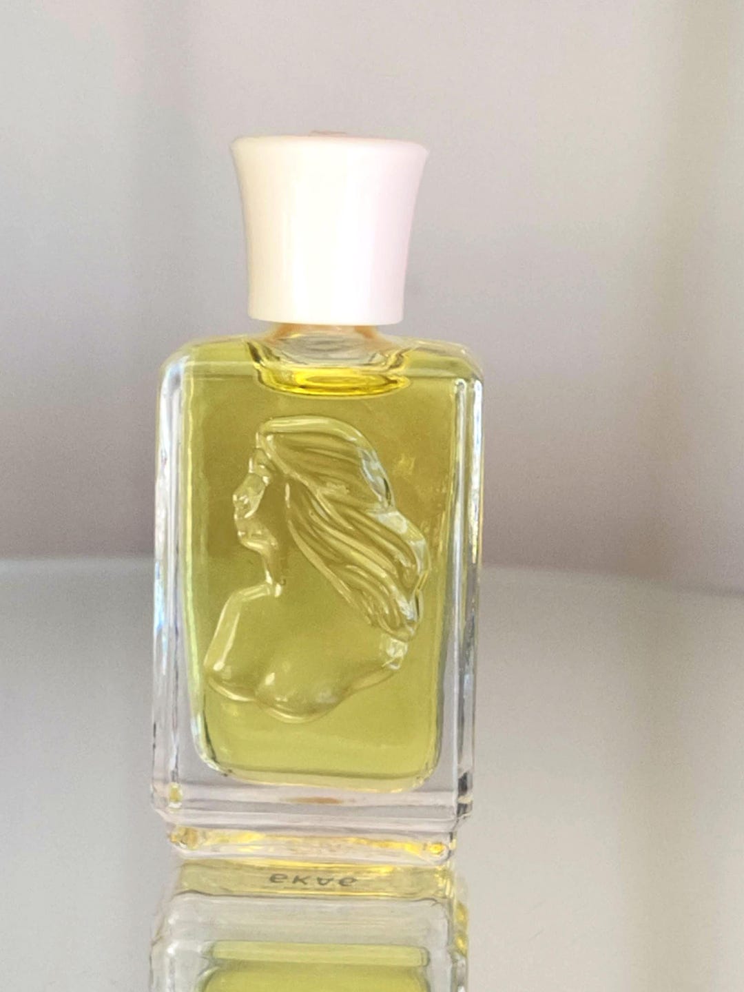 Vintage White Shoulders Parfum by Evyan Women’s Perfume Mini Travel ...