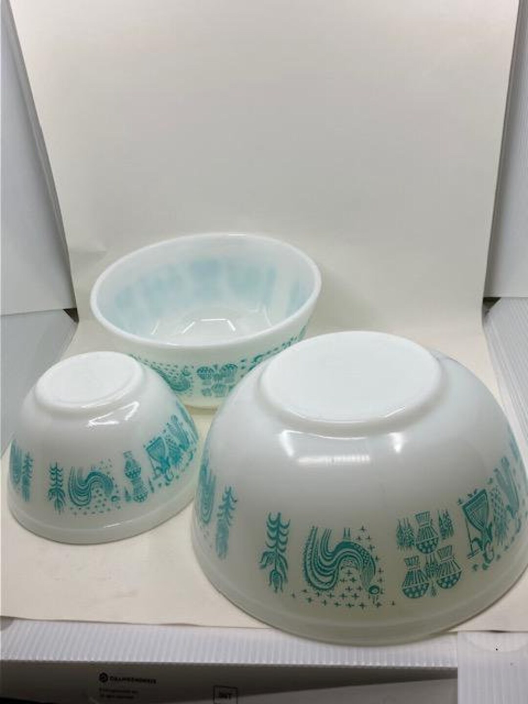 Three Vintage Pyrex Nesting Mixing Bowls - RARE - Amish Butterprint ...