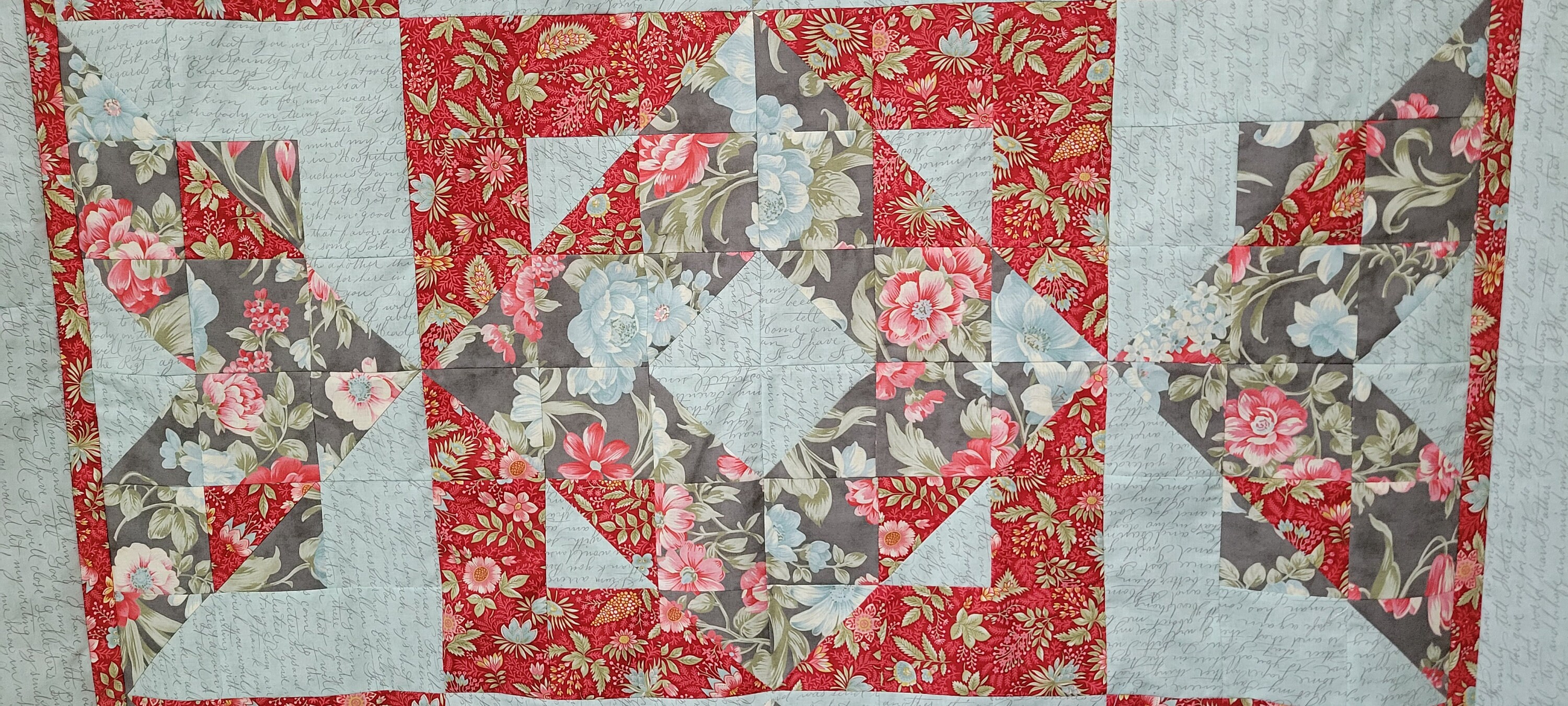 UNFINISHED Quilt Top | Red | Gray | Teal | Floral - Etsy