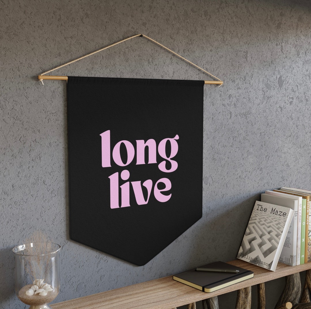 Taylor Swift long Live Customisable Pennant / Banner College Dorm Speak ...