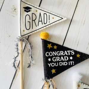Graduation Felt Mini Pennant 2026, Class of 2026 Party Decor ...