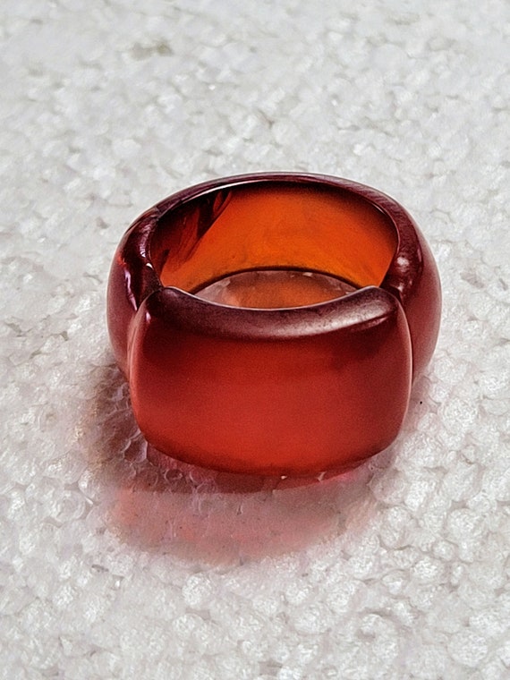 Translucent bakelite ring - Gem