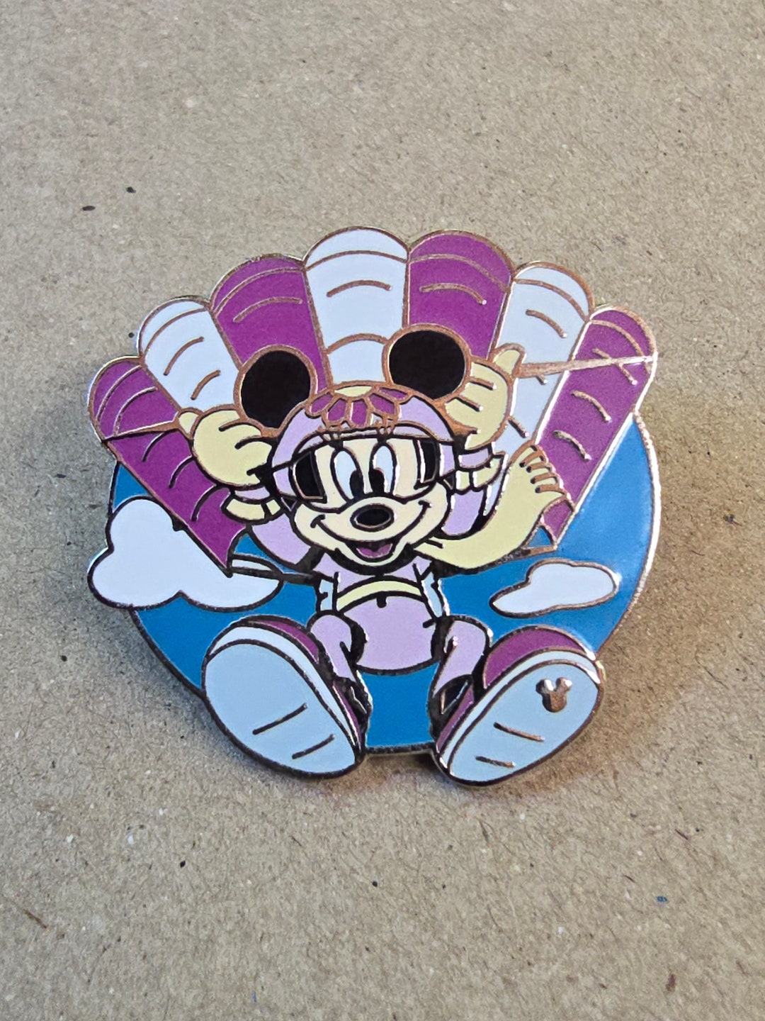Disney Hidden Mickey - Minnie Mouse Parasailing Cast Lanyard Pin - Etsy