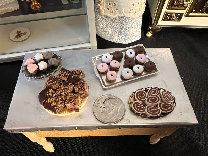 1:12 Scale Vintage Dollhouse Miniature Cakes & Pastries - Etsy