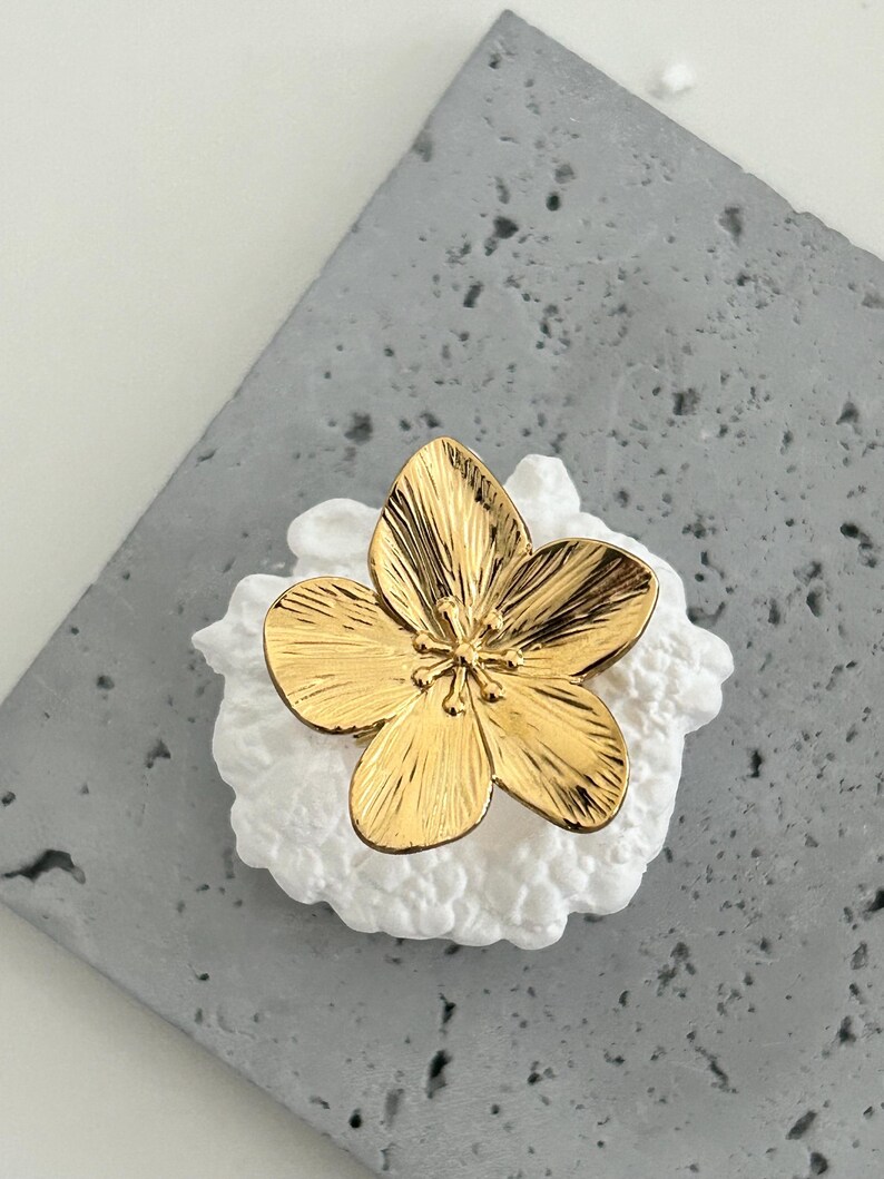 18k Gold Plated Chunky Flower Ring Gold Flower Chunky Ring Non Tarnish ...