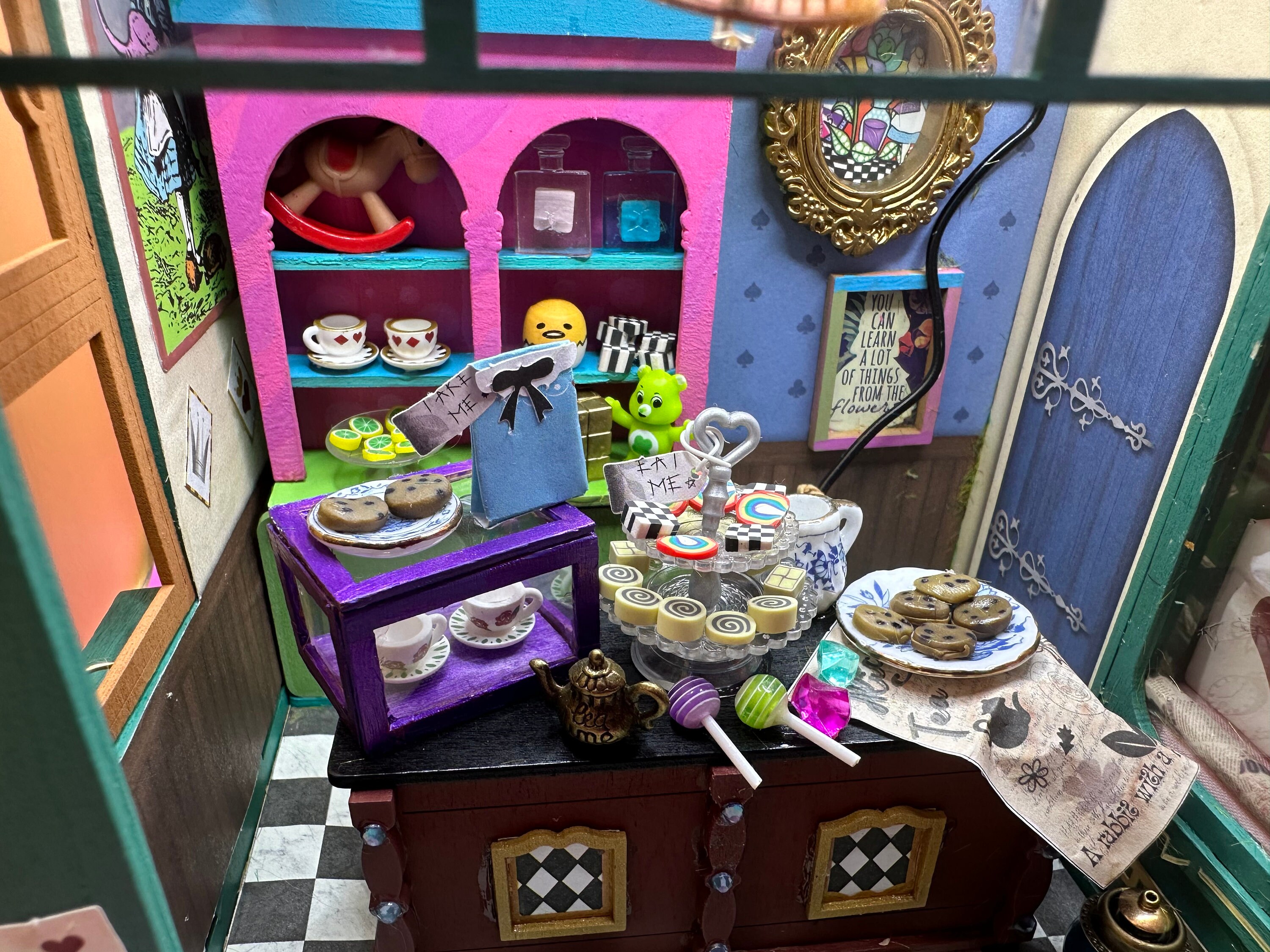 Mini Alice in Wonderland - Etsy