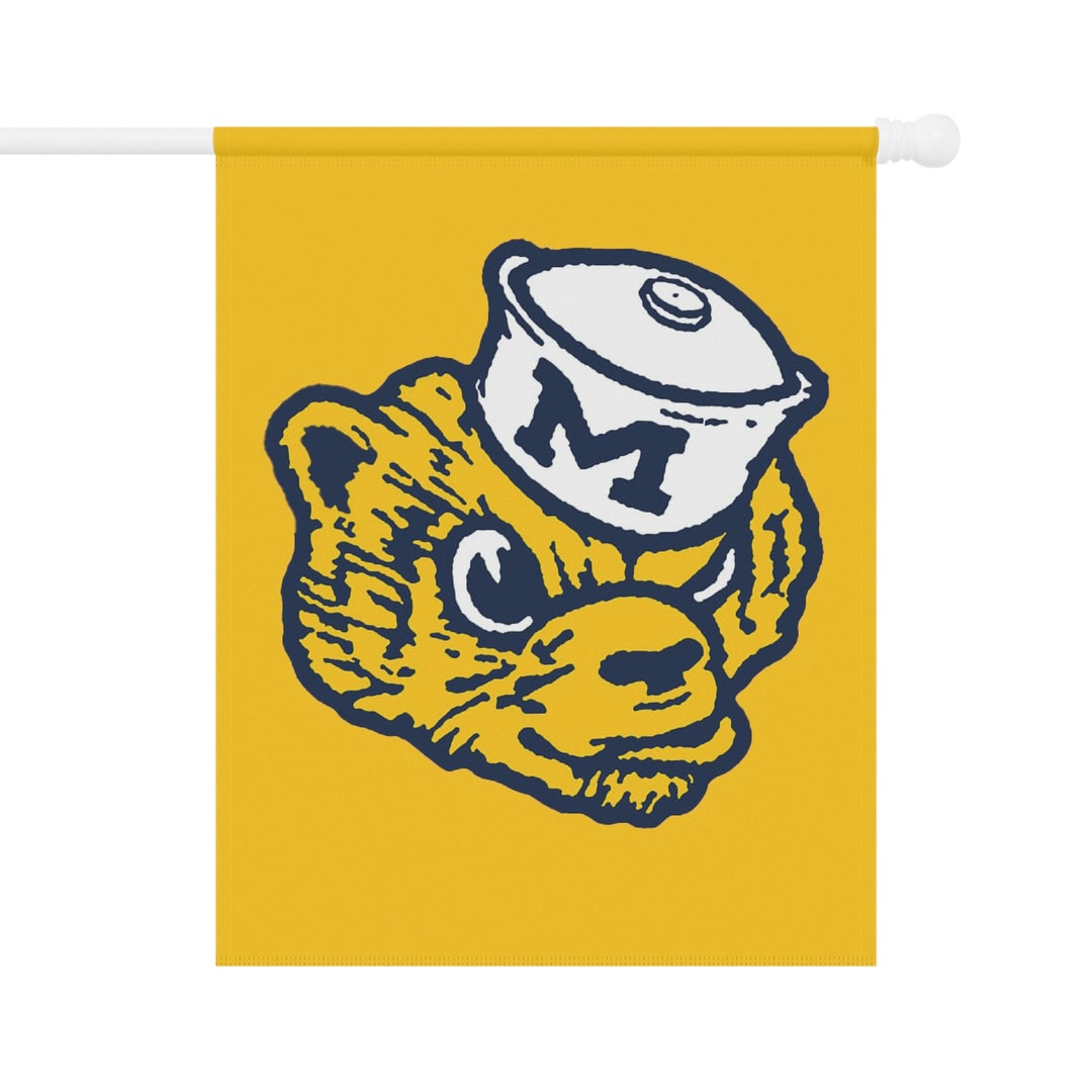 U of M Wolverine Garden & House Banner - Etsy
